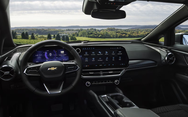 2026 Chevrolet Equinox EV vs 2026 Hyundai IONIQ 5 near Milwaukee, WI ...